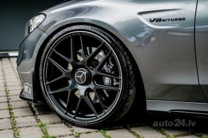 Pelēks Mercedes-Benz C-Class 2019 Pērnava, ar dzinēja tilpumu 4.00 L un nobraukumu 127 tūkst. km par 41900 €, foto 13 vietnē AUTOMOTO.COM.LV