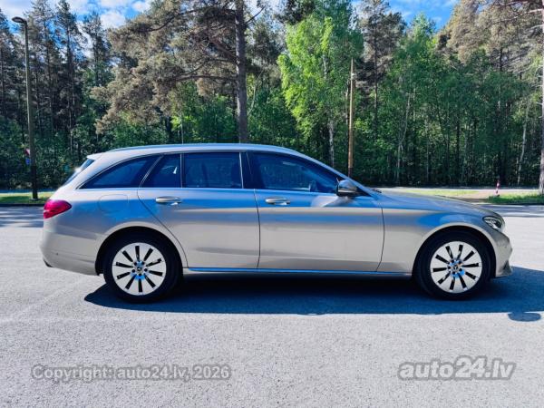 Grey Mercedes-Benz C-Class 2019 in Tallinn, with an engine capacity of 2.00 L and mileage of 317 thousand km for 17500 €, photo 5 on AUTOMOTO.COM.LV