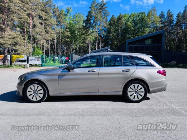 Grey Mercedes-Benz C-Class 2019 in Tallinn, with an engine capacity of 2.00 L and mileage of 317 thousand km for 17500 €, photo 6 on AUTOMOTO.COM.LV