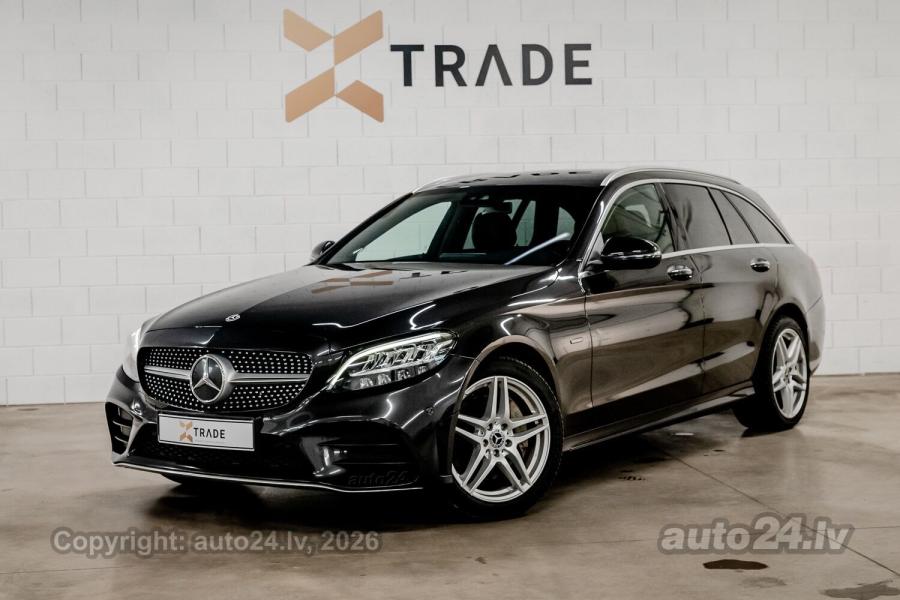 Grey Mercedes-Benz C-Class 2019 in Parnu, with an engine capacity of 2.00 L and mileage of 209 thousand km for 16790 €, photo 1 on AUTOMOTO.COM.LV