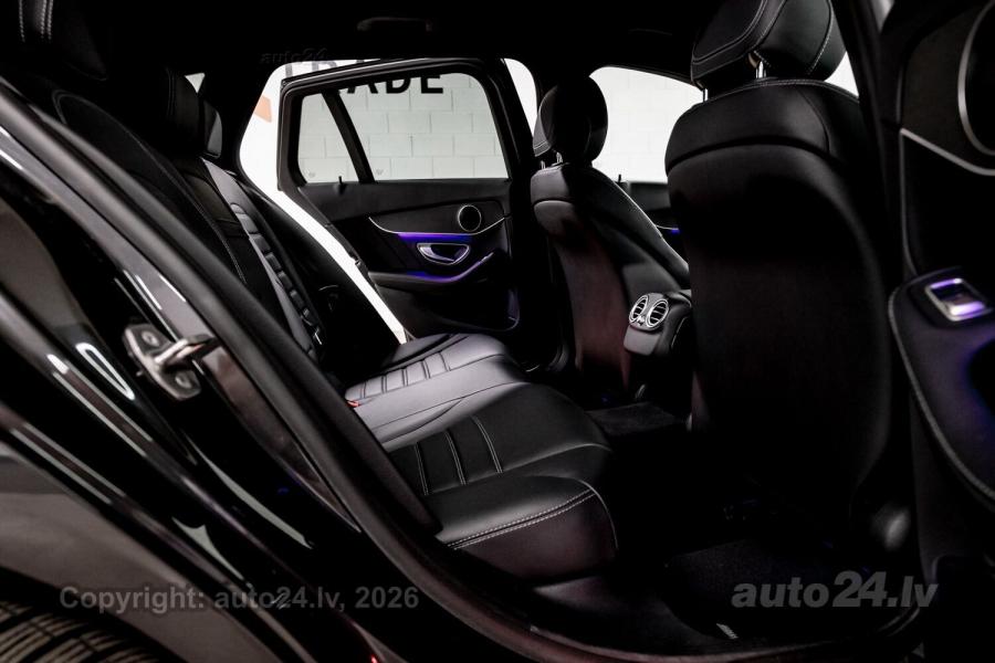 Grey Mercedes-Benz C-Class 2019 in Parnu, with an engine capacity of 2.00 L and mileage of 209 thousand km for 16790 €, photo 18 on AUTOMOTO.COM.LV