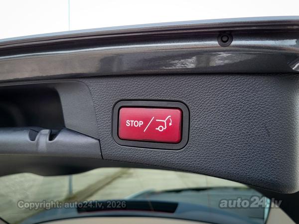Pelēks Mercedes-Benz C-Class 2019 Tallina, ar dzinēja tilpumu 1.60 L un nobraukumu 170 tūkst. km par 21900 €, foto 10 vietnē AUTOMOTO.COM.LV
