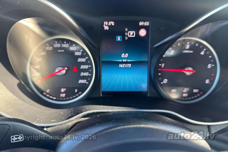 Pelēks Mercedes-Benz C-Class 2019 Pērnava, ar dzinēja tilpumu 2.00 L un nobraukumu 162 tūkst. km par 18900 €, foto 13 vietnē AUTOMOTO.COM.LV