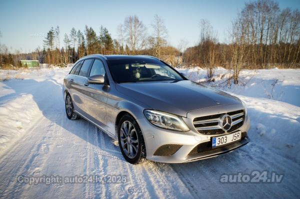 Pelēks Mercedes-Benz C-Class 2020 Saue, ar dzinēja tilpumu 2.00 L un nobraukumu 231 tūkst. km par 27000 €, foto 1 vietnē AUTOMOTO.COM.LV