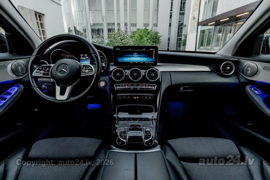 Pelēks Mercedes-Benz C-Class 2020 Pērnava, ar dzinēja tilpumu 1.50 L un nobraukumu 138 tūkst. km par 19990 €, foto 13 vietnē AUTOMOTO.COM.LV