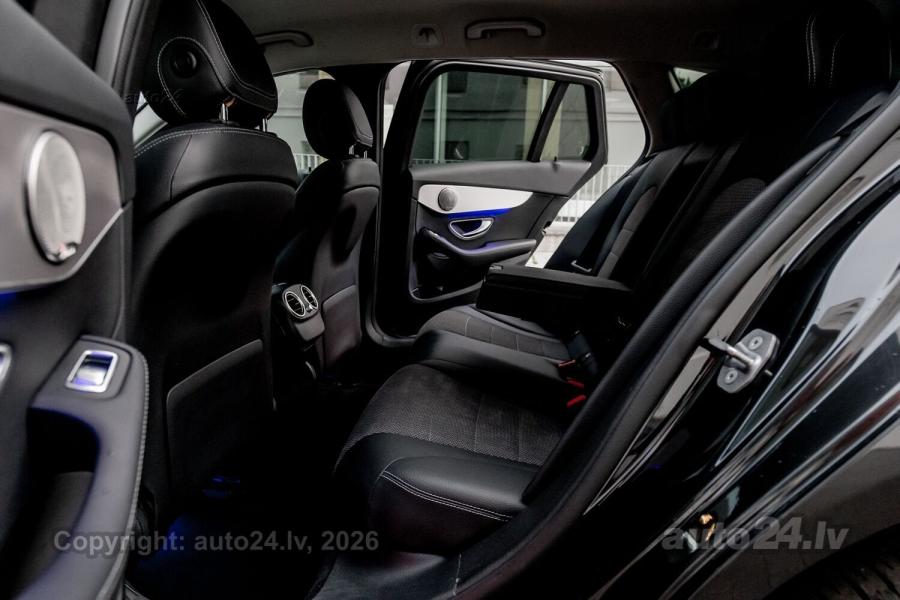 Pelēks Mercedes-Benz C-Class 2020 Pērnava, ar dzinēja tilpumu 1.50 L un nobraukumu 138 tūkst. km par 19990 €, foto 17 vietnē AUTOMOTO.COM.LV