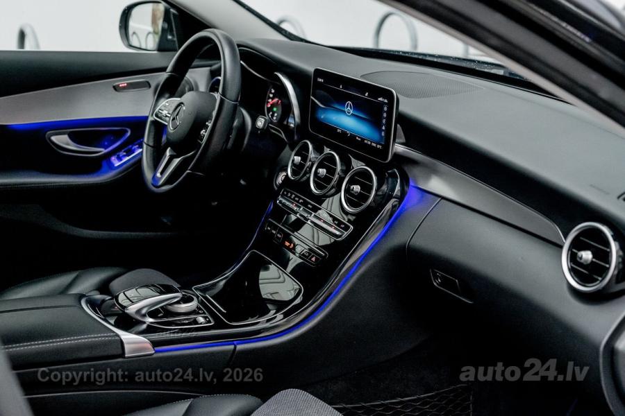 Pelēks Mercedes-Benz C-Class 2020 Pērnava, ar dzinēja tilpumu 1.50 L un nobraukumu 138 tūkst. km par 19990 €, foto 18 vietnē AUTOMOTO.COM.LV