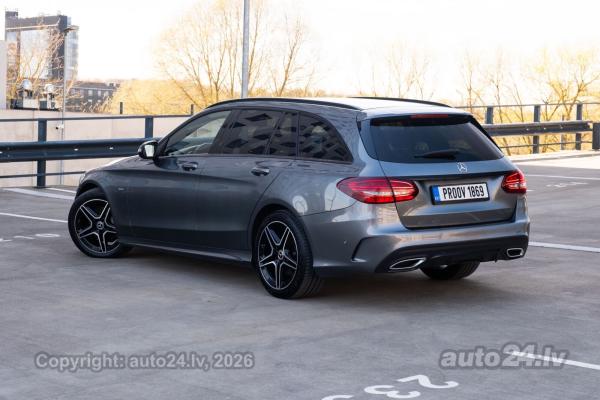 Grey Mercedes-Benz C-Class 2021 in Tartu, with an engine capacity of 2.00 L and mileage of 259 thousand km for 18499 €, photo 4 on AUTOMOTO.COM.LV