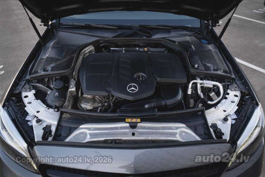 Grey Mercedes-Benz C-Class 2021 in Tartu, with an engine capacity of 2.00 L and mileage of 259 thousand km for 18499 €, photo 28 on AUTOMOTO.COM.LV