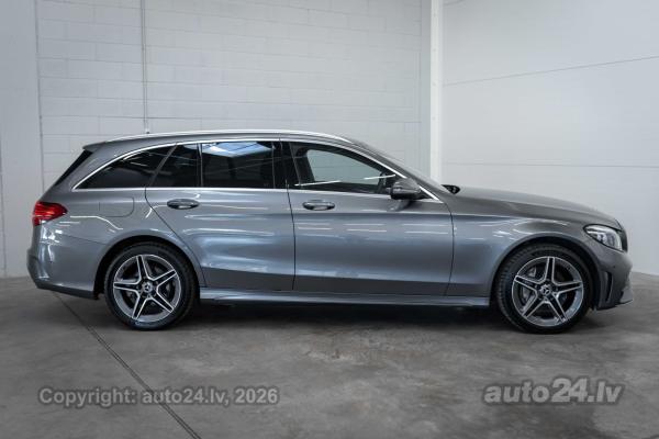 Grey Mercedes-Benz C-Class 2021 in Tallinn, with an engine capacity of 2.00 L and mileage of 200 thousand km for 20990 €, photo 10 on AUTOMOTO.COM.LV