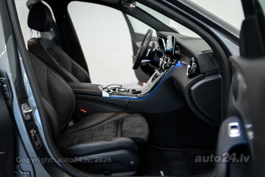 Pelēks Mercedes-Benz C-Class 2021 Tallina, ar dzinēja tilpumu 2.00 L un nobraukumu 200 tūkst. km par 20990 €, foto 16 vietnē AUTOMOTO.COM.LV