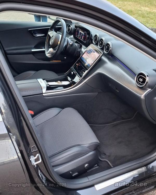 Grey Mercedes-Benz C-Class 2022 in Tallinn, with an engine capacity of 2.00 L and mileage of 135 thousand km for 28500 €, photo 11 on AUTOMOTO.COM.LV