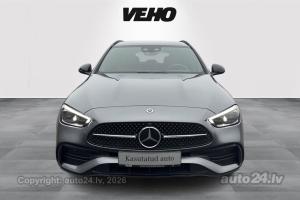 Pelēks Mercedes-Benz C-Class 2022 Pērnava, ar dzinēja tilpumu 2.00 L un nobraukumu 64 tūkst. km par 42900 €, foto 5 vietnē AUTOMOTO.COM.LV
