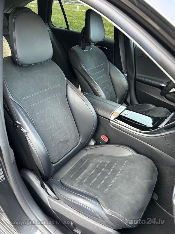 Grey Mercedes-Benz C-Class 2022 in Tallinn, with an engine capacity of 1.50 L and mileage of 98 thousand km for 31999 €, photo 8 on AUTOMOTO.COM.LV