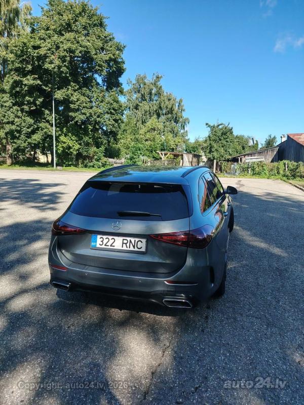 Grey Mercedes-Benz C-Class 2022 in Viljandi, with an engine capacity of 2.00 L and mileage of 140 thousand km for 33999 €, photo 5 on AUTOMOTO.COM.LV