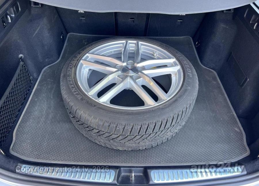 Pelēks Mercedes-Benz C-Class 2022 Tallina, ar dzinēja tilpumu 0.00 L un nobraukumu 113 tūkst. km par 28990 €, foto 11 vietnē AUTOMOTO.COM.LV