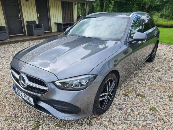 Pelēks Mercedes-Benz C-Class 2023 Tallina, ar dzinēja tilpumu 2.00 L un nobraukumu 59 tūkst. km par 30900 €, foto  vietnē AUTOMOTO.COM.LV