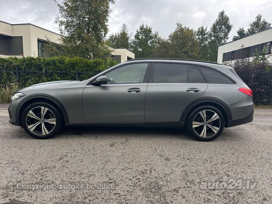 Pelēks Mercedes-Benz C-Class 2023 Tallina, ar dzinēja tilpumu 2.00 L un nobraukumu 209 tūkst. km par 27400 €, foto 3 vietnē AUTOMOTO.COM.LV