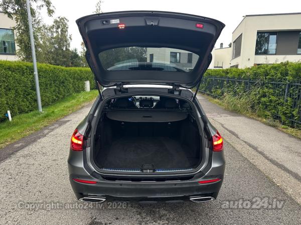 Grey Mercedes-Benz C-Class 2023 in Tallinn, with an engine capacity of 2.00 L and mileage of 209 thousand km for 26400 €, photo 10 on AUTOMOTO.COM.LV