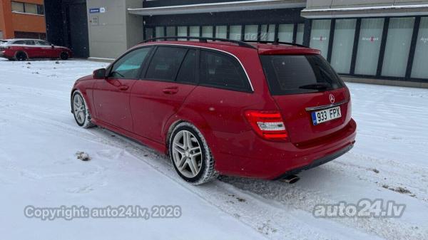 Red Mercedes-Benz C-Class 2013 in Tallinn, with an engine capacity of 2.10 L and mileage of 379 thousand km for 9200 €, photo 5 on AUTOMOTO.COM.LV