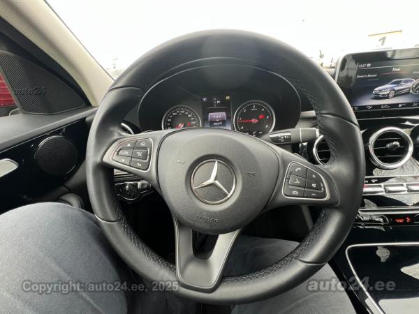 Red Mercedes-Benz C-Class 2017 in Tallinn, with an engine capacity of 2.00 L and mileage of 107 thousand km for 18500 €, photo 11 on AUTOMOTO.COM.LV