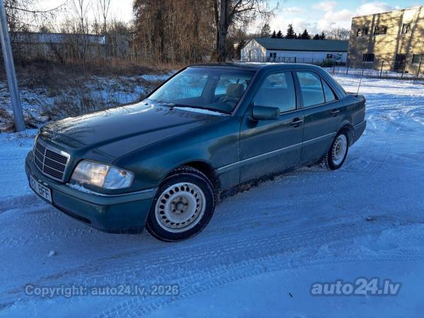Mercedes-Benz C-Class 1994 Tallina, ar dzinēja tilpumu 1.80 L un nobraukumu 198 tūkst. km par 999 €, foto 3 vietnē AUTOMOTO.COM.LV