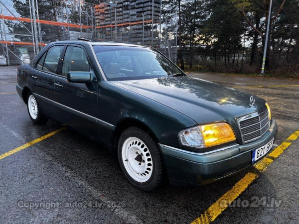 Mercedes-Benz C-Class 1994 Tallina, ar dzinēja tilpumu 1.80 L un nobraukumu 198 tūkst. km par 999 €, foto 8 vietnē AUTOMOTO.COM.LV