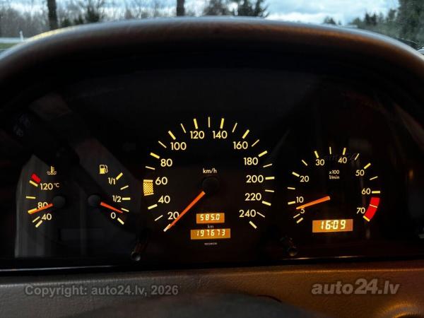 Mercedes-Benz C-Class 1994 in Tallinn, with an engine capacity of 1.80 L and mileage of 198 thousand km for 999 €, photo 11 on AUTOMOTO.COM.LV