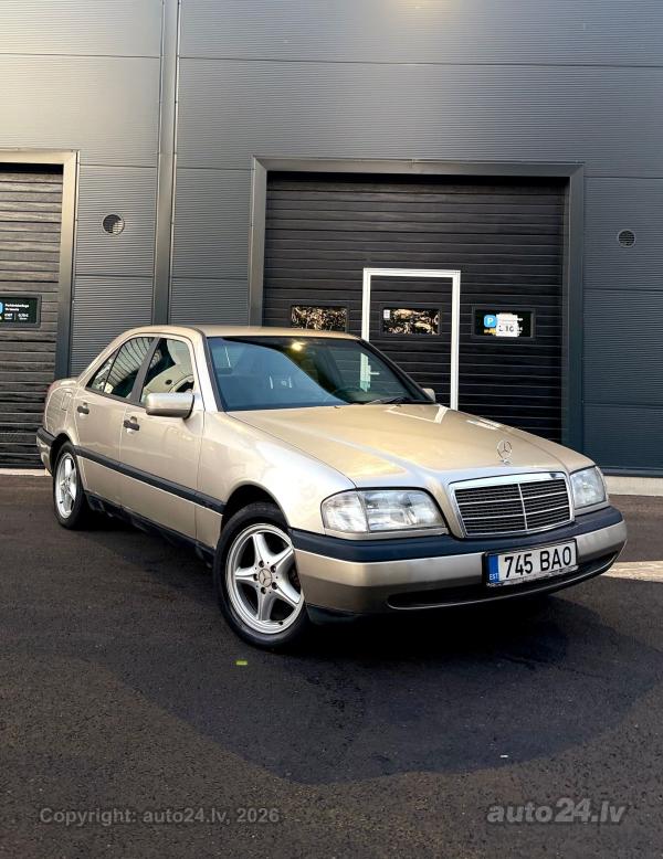 Mercedes-Benz C-Class 1996 in Tallinn, with an engine capacity of 2.20 L and mileage of 220 thousand km for 2699 €, photo 1 on AUTOMOTO.COM.LV