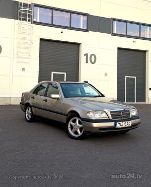 Mercedes-Benz C-Class 1996 Tallina, ar dzinēja tilpumu 2.20 L un nobraukumu 220 tūkst. km par 2699 €, foto 14 vietnē AUTOMOTO.COM.LV