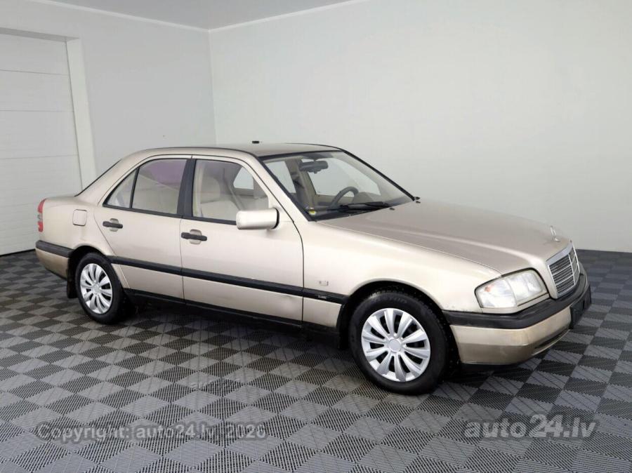 Mercedes-Benz C-Class 1997 Tallina, ar dzinēja tilpumu 2.30 L un nobraukumu 121 tūkst. km par 699 €, foto 1 vietnē AUTOMOTO.COM.LV