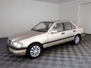 Mercedes-Benz C-Class 1997 Tallina, ar dzinēja tilpumu 2.30 L un nobraukumu 121 tūkst. km par 699 €, foto 2 vietnē AUTOMOTO.COM.LV