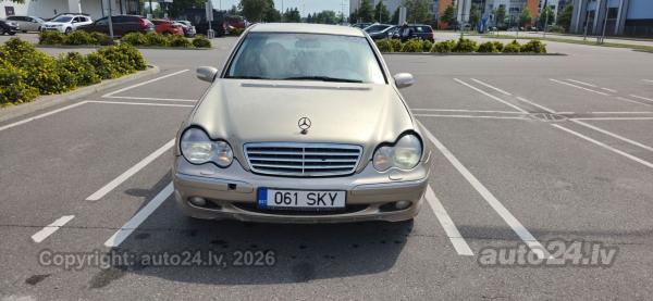 Mercedes-Benz C-Class 2000 Tallina, ar dzinēja tilpumu 2.00 L un nobraukumu 240 tūkst. km par 800 €, foto 3 vietnē AUTOMOTO.COM.LV