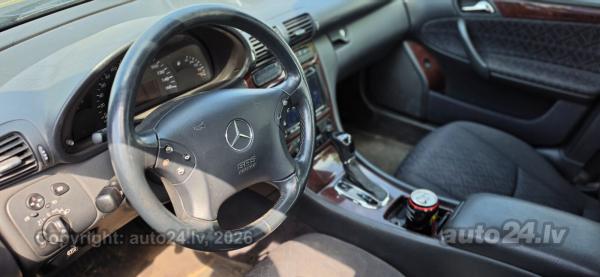 Mercedes-Benz C-Class 2000 Tallina, ar dzinēja tilpumu 2.00 L un nobraukumu 240 tūkst. km par 800 €, foto 8 vietnē AUTOMOTO.COM.LV