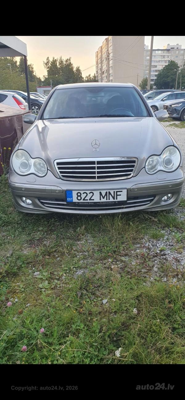 Mercedes-Benz C-Class 2004 Tallina, ar dzinēja tilpumu 1.80 L un nobraukumu 240 tūkst. km par 1900 €, foto 4 vietnē AUTOMOTO.COM.LV