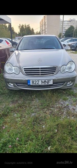 Mercedes-Benz C-Class 2004 Tallina, ar dzinēja tilpumu 1.80 L un nobraukumu 240 tūkst. km par 1900 €, foto 5 vietnē AUTOMOTO.COM.LV