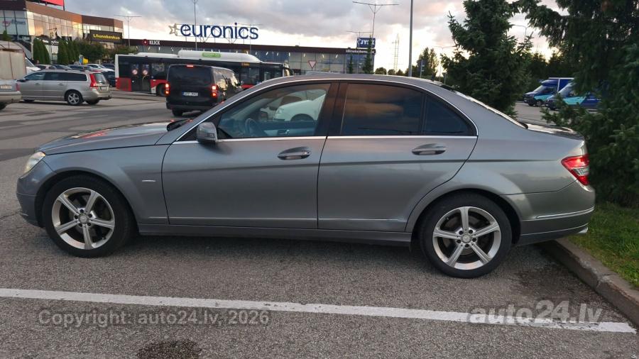 Mercedes-Benz C-Class 2008 Tartu, ar dzinēja tilpumu 3.00 L un nobraukumu 304 tūkst. km par 5500 €, foto 14 vietnē AUTOMOTO.COM.LV