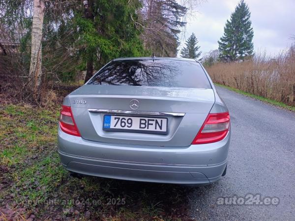 Mercedes-Benz C-Class 2010 Tallina, ar dzinēja tilpumu 1.80 L un nobraukumu 247 tūkst. km par 8800 €, foto 5 vietnē AUTOMOTO.COM.LV