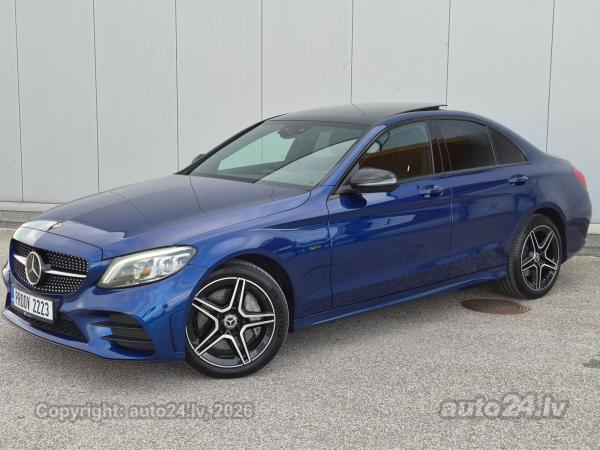 Mercedes-Benz C-Class 2021 Tallina, ar dzinēja tilpumu 2.00 L un nobraukumu 250 tūkst. km par 21999 €, foto 1 vietnē AUTOMOTO.COM.LV