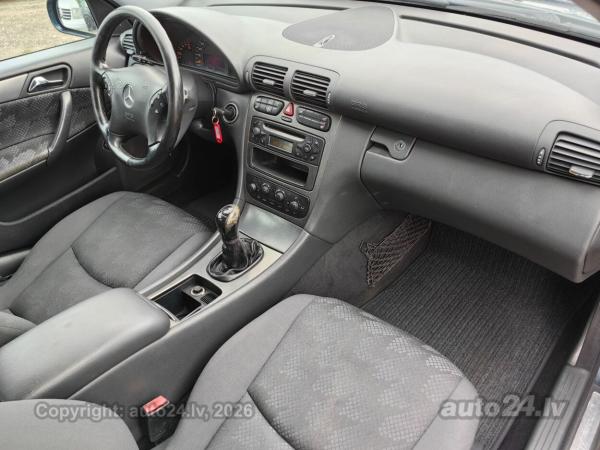 Mercedes-Benz C-Class 2003 in Tartu, with an engine capacity of 2.10 L and mileage of 373 thousand km for 2690 €, photo 5 on AUTOMOTO.COM.LV