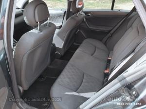 Mercedes-Benz C-Class 2003 in Tallinn, with an engine capacity of 2.10 L and mileage of 326 thousand km for 1750 €, photo 4 on AUTOMOTO.COM.LV
