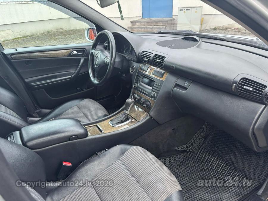 Mercedes-Benz C-Class 2005 in Narva, with an engine capacity of 2.10 L and mileage of 408 thousand km for 1599 €, photo 6 on AUTOMOTO.COM.LV