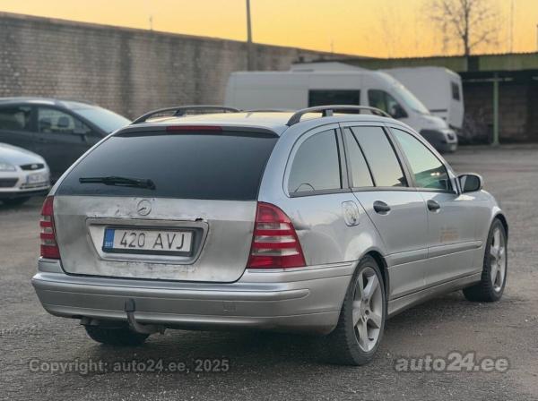 Mercedes-Benz C-Class 2007 in Narva, with an engine capacity of 2.10 L and mileage of 413 thousand km for 1100 €, photo 5 on AUTOMOTO.COM.LV