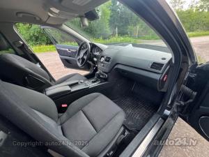 Mercedes-Benz C-Class 2011 Tallina, ar dzinēja tilpumu 2.10 L un nobraukumu 208 tūkst. km par 5900 €, foto 12 vietnē AUTOMOTO.COM.LV