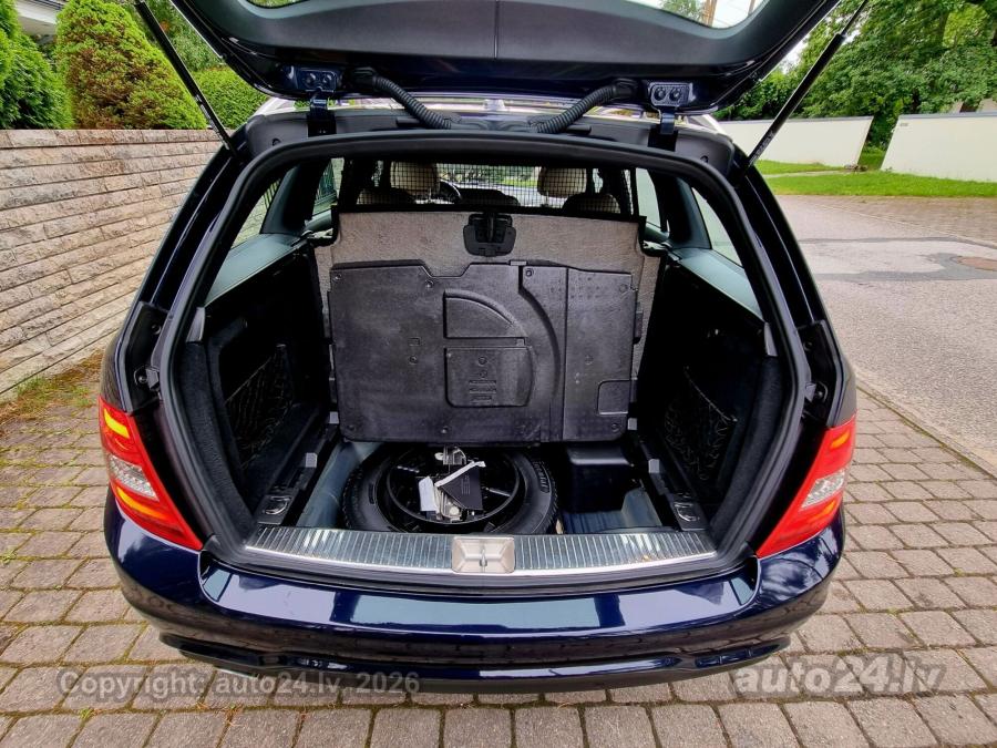 Mercedes-Benz C-Class 2012 Tallina, ar dzinēja tilpumu 2.20 L un nobraukumu 242 tūkst. km par 11500 €, foto 17 vietnē AUTOMOTO.COM.LV