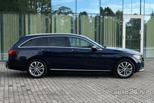 Mercedes-Benz C-Class 2015 in Tallinn, with an engine capacity of 2.10 L and mileage of 195 thousand km for 13790 €, photo 7 on AUTOMOTO.COM.LV