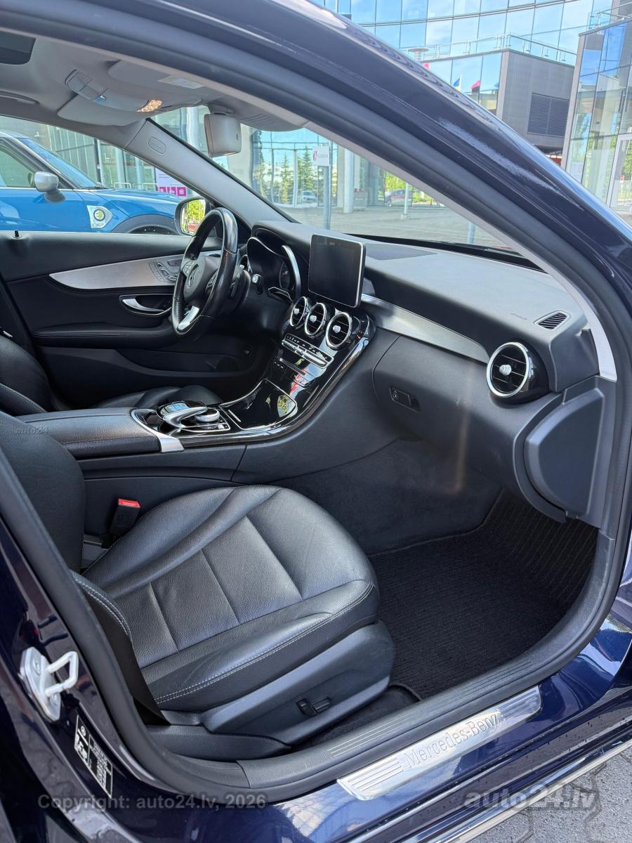 Mercedes-Benz C-Class 2015 Tallina, ar dzinēja tilpumu 2.10 L un nobraukumu 195 tūkst. km par 13790 €, foto 12 vietnē AUTOMOTO.COM.LV