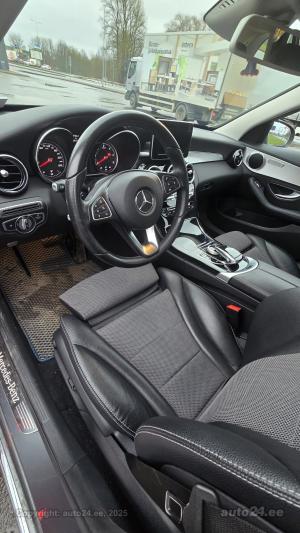 Mercedes-Benz C-Class 2017 Tallina, ar dzinēja tilpumu 2.10 L un nobraukumu 301 tūkst. km par 12599 €, foto 8 vietnē AUTOMOTO.COM.LV