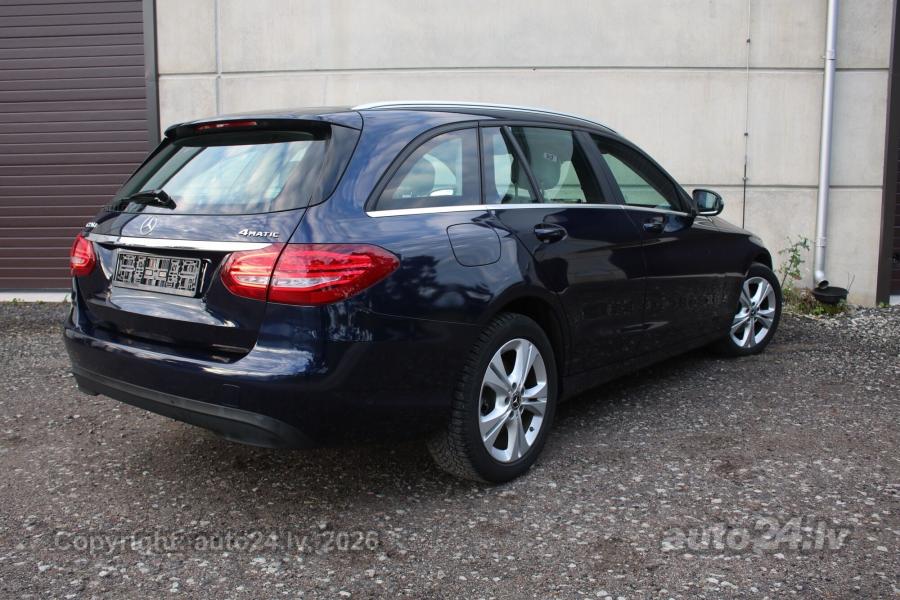 Mercedes-Benz C-Class 2017 in Tallinn, with an engine capacity of 2.00 L and mileage of 240 thousand km for 10500 €, photo 6 on AUTOMOTO.COM.LV
