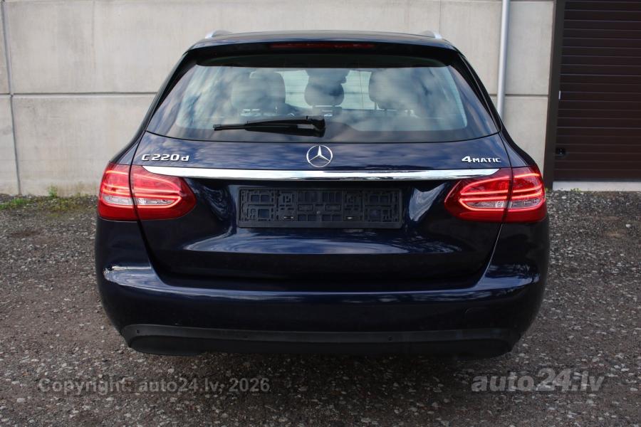Mercedes-Benz C-Class 2017 in Tallinn, with an engine capacity of 2.00 L and mileage of 240 thousand km for 10500 €, photo 7 on AUTOMOTO.COM.LV